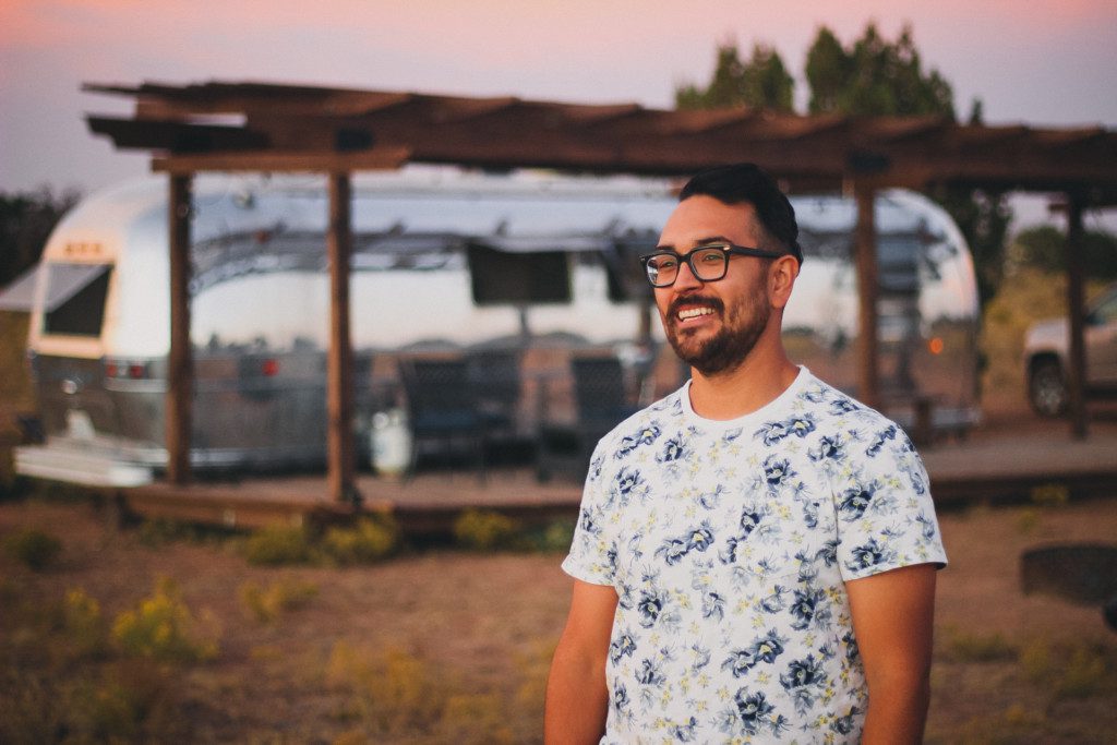 About Us - Neek Sleeps